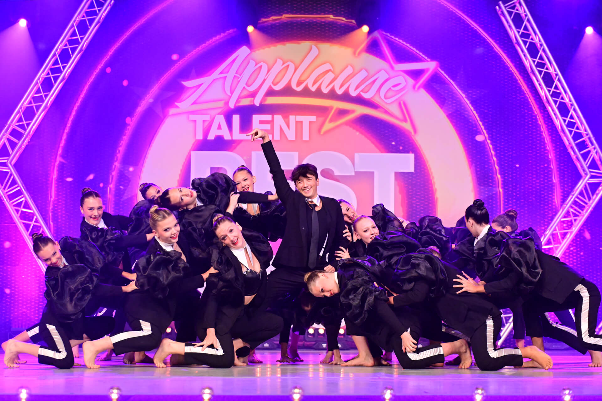 Home — Applause Talent